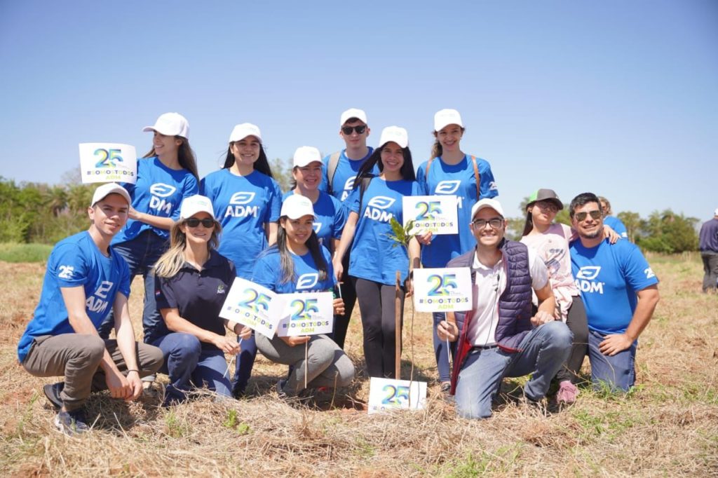 Plantan miles de árboles en la Reserva Guarapi de Yaguarón - A Todo Pulmón